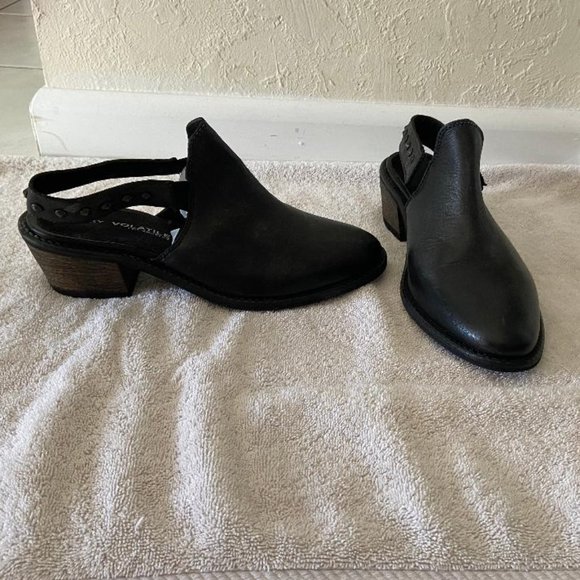 Very Volatile | Shoes | Very Volatile Adamo Stud Slingback Mule 8 New ...